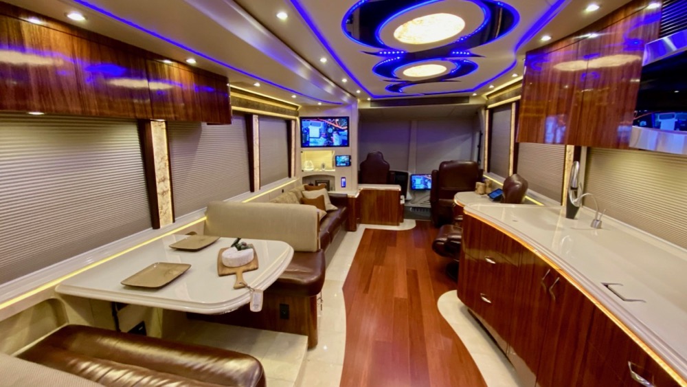 2014 Prevost Marathon X32S :: Arizona Luxury Coach
