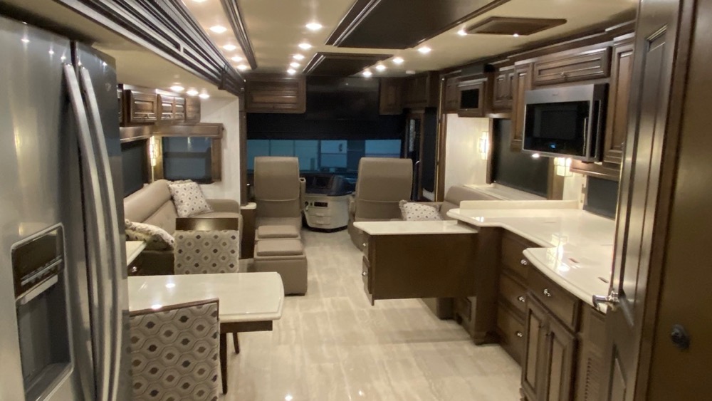 2019 Newmar Dutch Star :: Arizona Luxury Coach