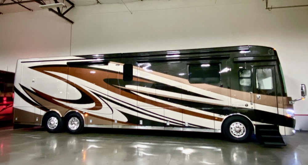 2018 Newmar Essex :: Arizona Luxury Coach