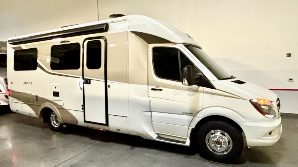 Arizona Luxury Coach | Luxury Motorhome Inventory | Gently Used ...